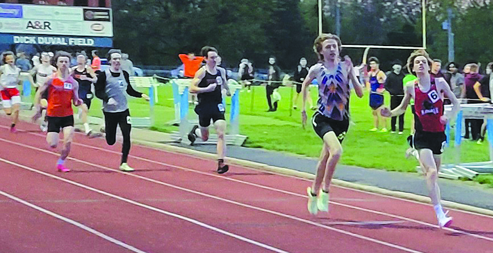 Knight’s Boys Run Spartan Classic – The County Chronicle