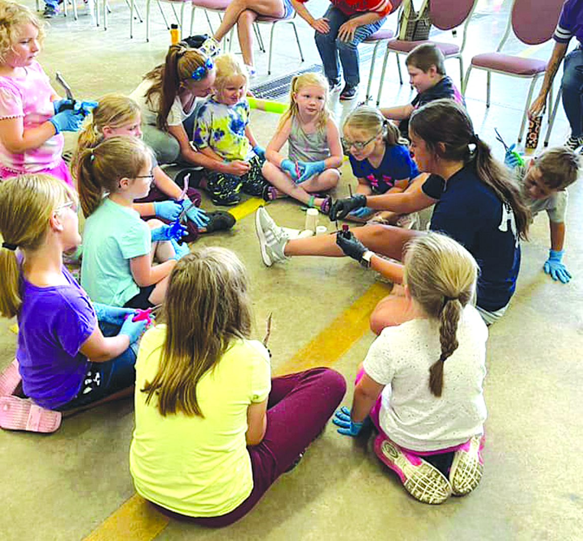 Kids receive first aid lessons to stop bleeding – The County Chronicle