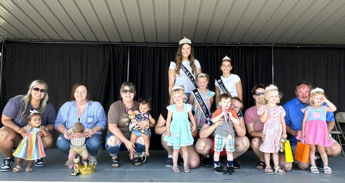 APPLE DUMPLING BABY PAGEANT – The County Chronicle