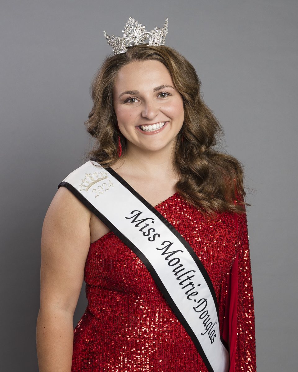 Claire Meyer to compete at state pageant – The County Chronicle