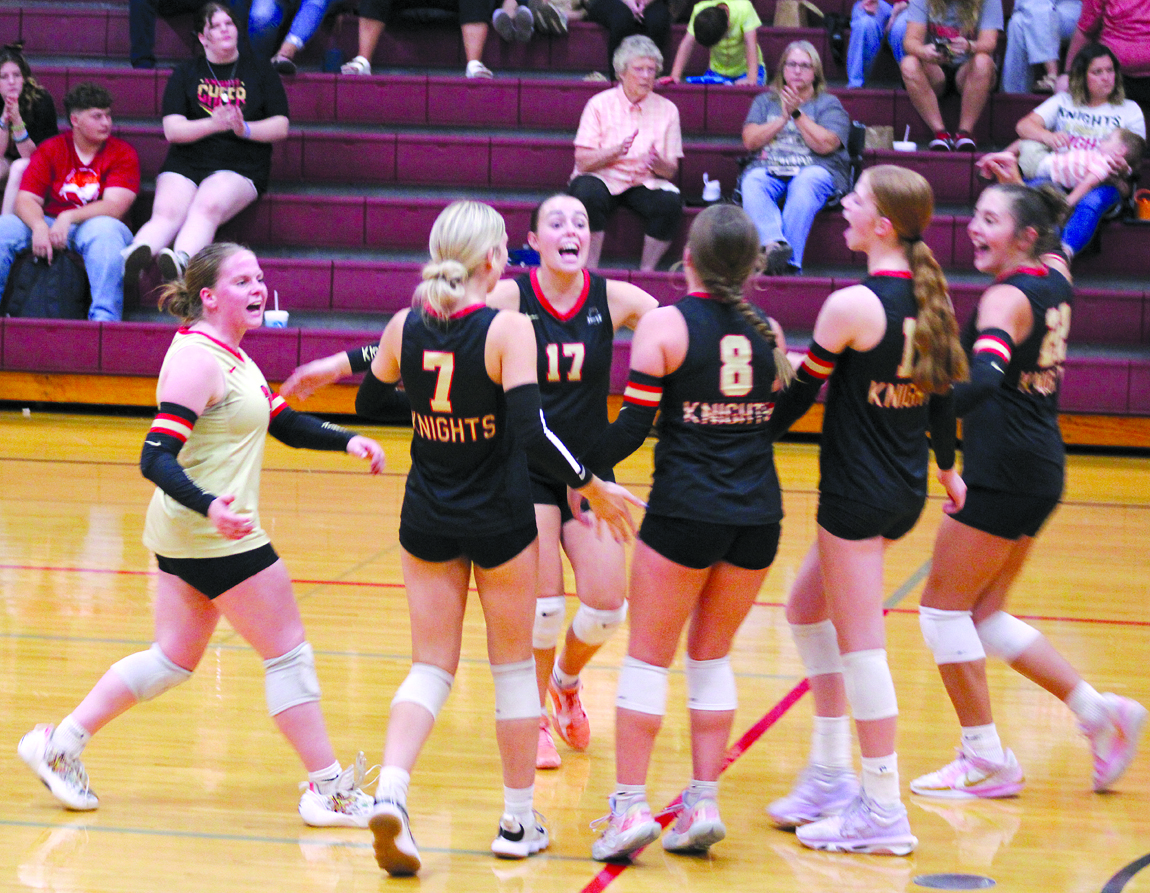 ALAH volleyball remains undefeated in Lincoln Prairie Conference, 5-0 ...